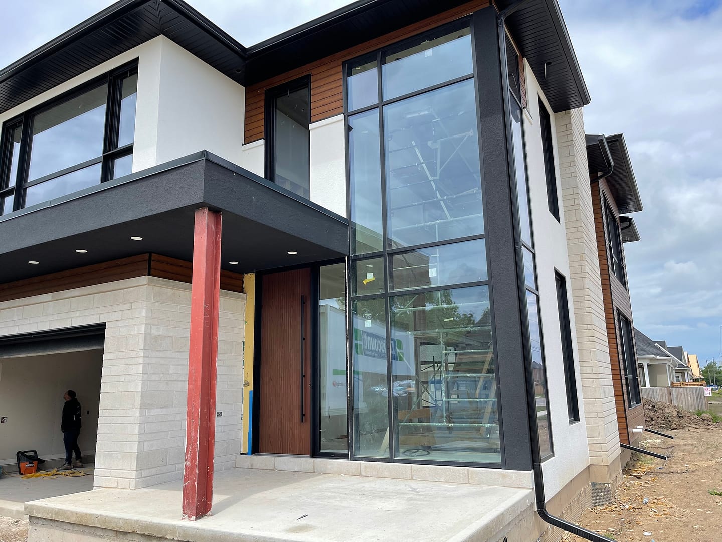 Iwindows Luxury - High Quality Windows in America & Canada