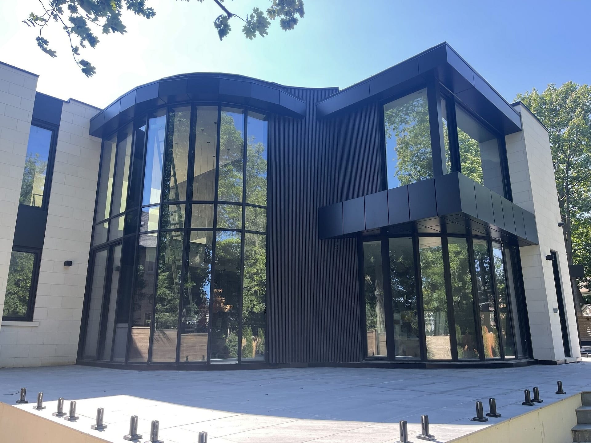 Luxury windows | Lift Slide Big Windows - iwindows Canada